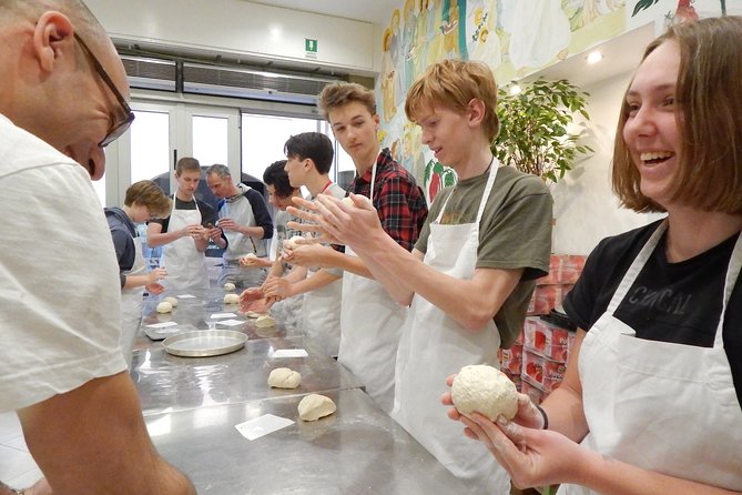 Italian Pizza Cooking Class With Chef Francesco in Padova - Participant Experiences and Feedback