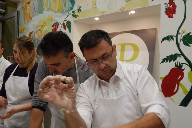 Italian Pizza Cooking Class With Chef Francesco in Padova - Booking Information and Options
