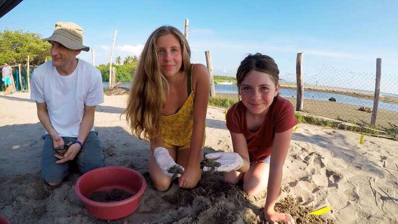 Ixtapa-Zihuatanejo: Turtle Release Tour. - What Sets This Tour Apart