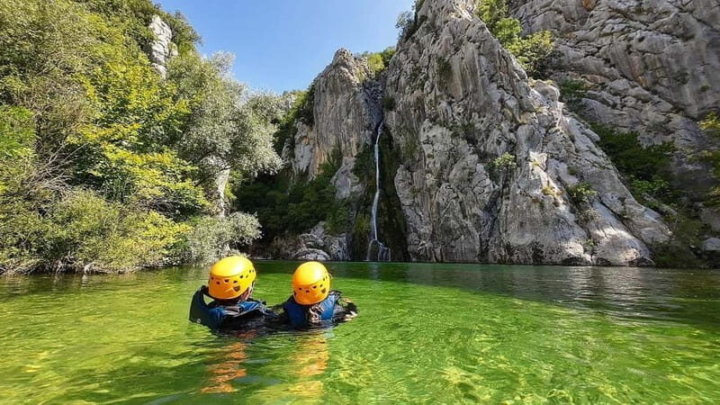 Iz Omisa/Zadvarija: Extremni Canyoning na rijeci Cetini - Who Will Love This Tour?