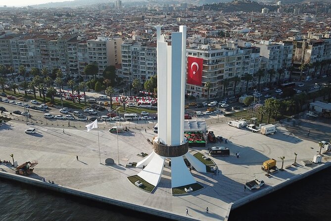 Izmir City Tour with Kordonboyu Republic Square, Konak Square, Clock Tower, Kemeralti Bazaar and Karsiyaka - The Bottom Line