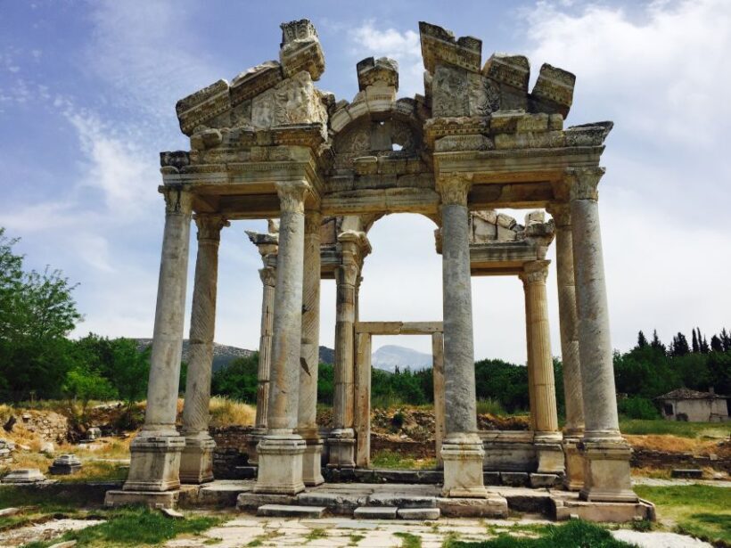 Izmir: Ephesus, House of Mary Tour w/Entry Tickets & Lunch - The Sum Up