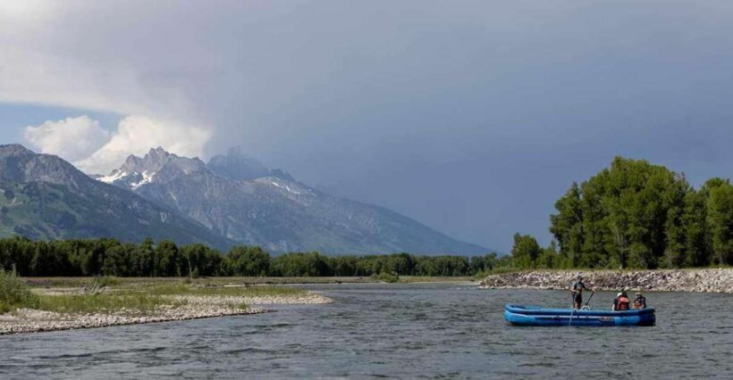 Jackson Hole 14-mi-Teton Views Scenic Float - Duration and Practical Details