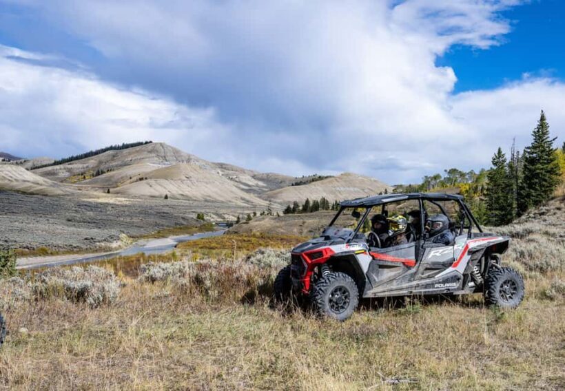 Jackson Hole: Side-by-Side Rental with Helmet & Goggles - Key Points