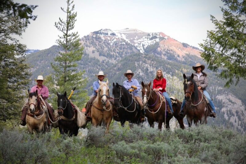 Jackson Hole: Teton View Guided Horseback Ride with Lunch - Authenticity and Learning Opportunities