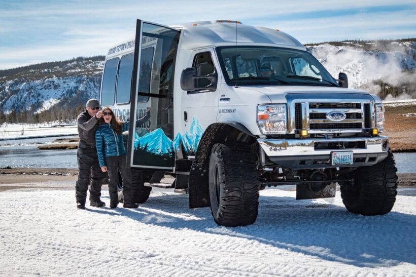Jackson: Yellowstone Snowcoach Tour to Old Faithful - An In-Depth Look at the Yellowstone Snowcoach Tour