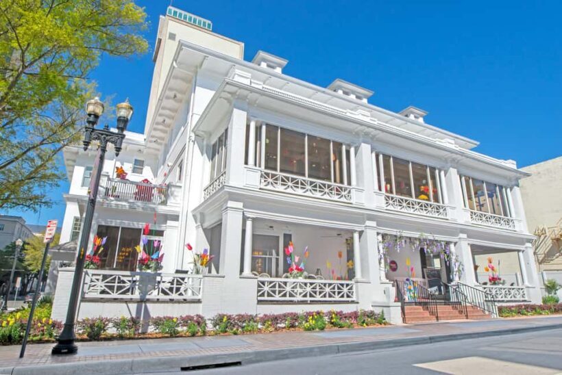 Jacksonville: 20 Minutes Chocolate & Candy Factory Tour - A Sweet Introduction to Sweet Petes Candy Mansion