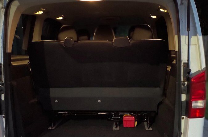 Jacksonville Airport to Downtown - Vehicle and Comfort