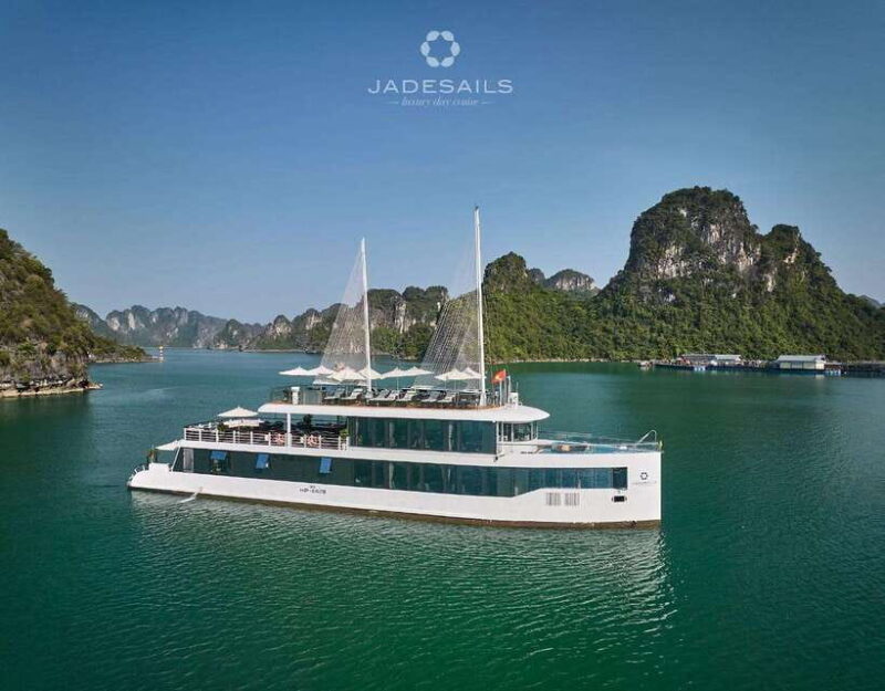 Jade Sails: The most luxurious day cruise explore Lan Ha Bay - What Makes Jade Sails Stand Out?