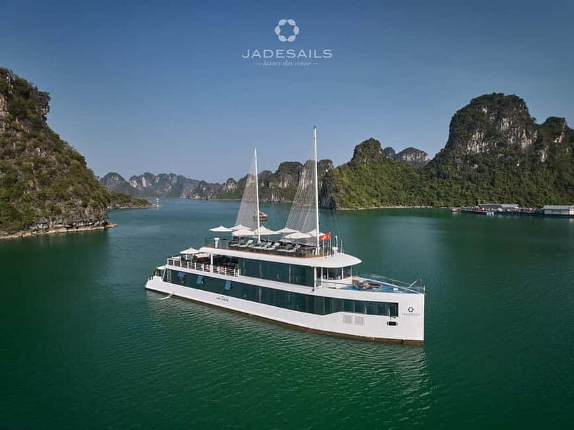 JadeSails-Top Luxury Day Cruise Discover Halong & Lan Ha Bay - Key Points