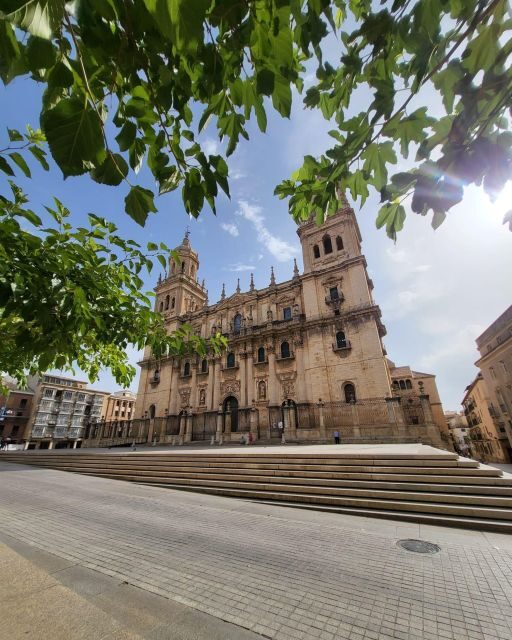 Jaén: Tour, Cathedral, Arch San Lorenzo and Jewish Quarter - Key Points