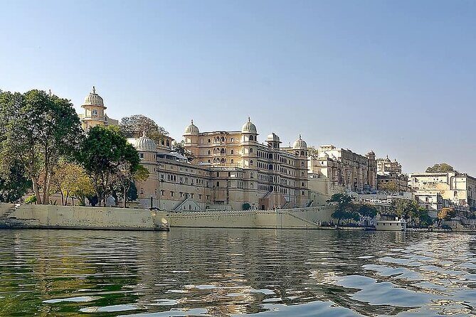 Jagmandir Island And Sunset Boat Ride On Lake Pichola, Udaipur Without Guide - The Experiences Drawbacks and Considerations