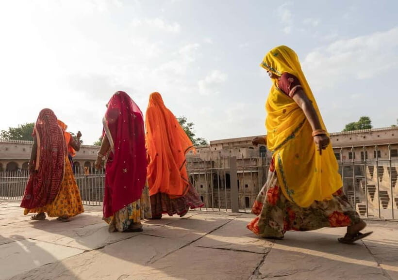 Jaipur: Abhaneri Stepwell & Village Life Experience - Key Points