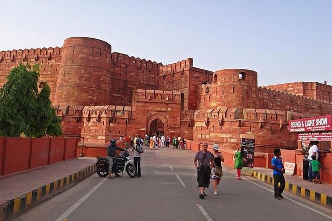 Jaipur Agra Day Tour Explore Taj Mahal,Agra Fort & Fatehpur Sikri - Who Will Love This Tour?