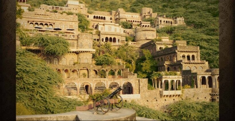 Jaipur: Chand Baori & Bhangarh Fort tour - All Inclusive - Practical Tips for Travelers