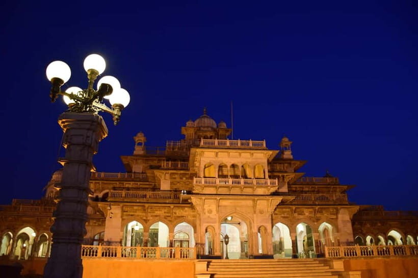 Jaipur: City Night Tour with Patrika Gate & Masala Chowk Tea - Who Should Consider This Tour?