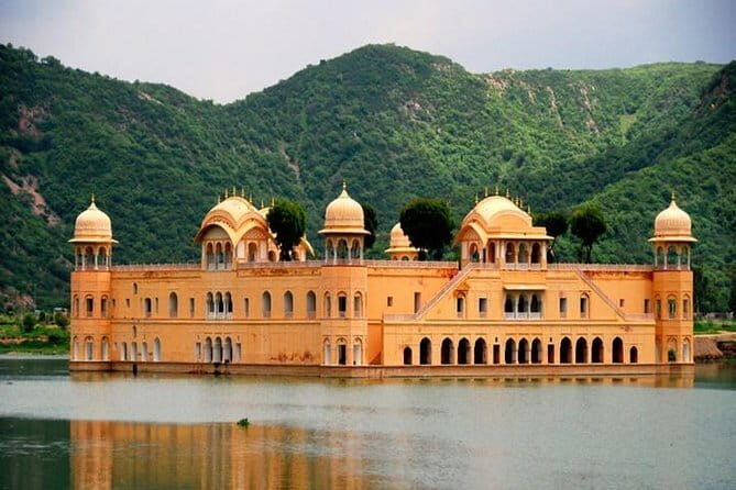 Jaipur City Palace,Hawa Mahal and Jantar Mantar Private Tour - FAQs