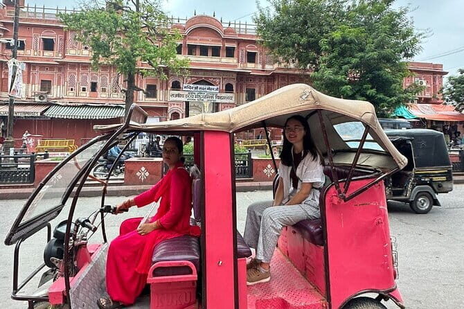 Jaipur City Tour by Women-Driven E-Rickshaw - Practical Tips for Travelers