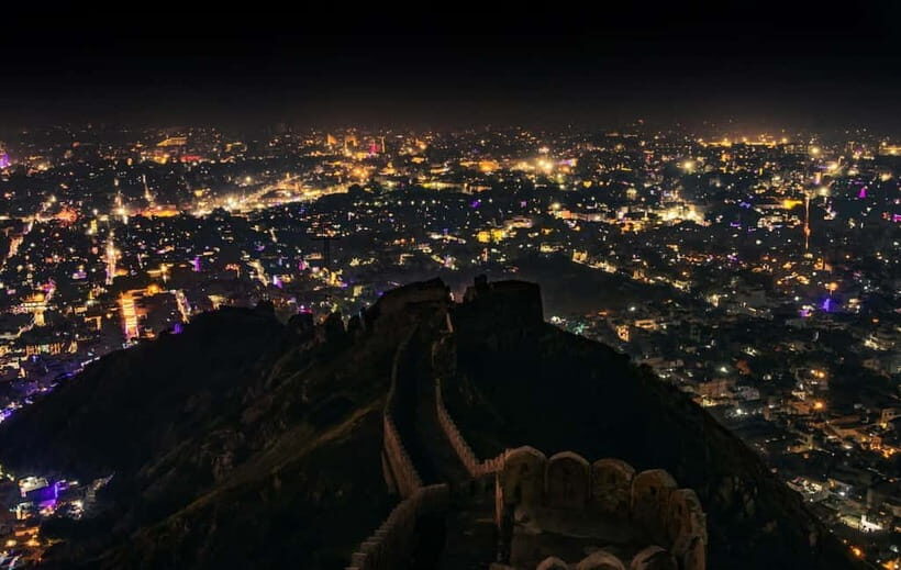 Jaipur: Evening City Tour In Open Jeep - Key Points