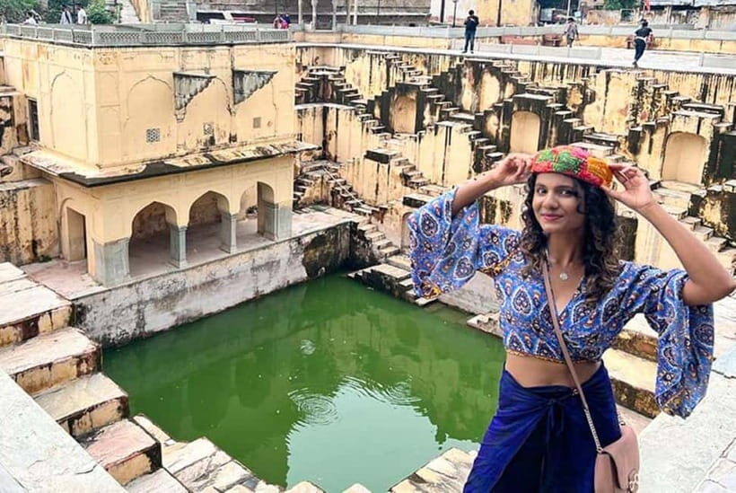 Jaipur: Full Day City sightseeing with Car, Guide & Lunch - Key Points