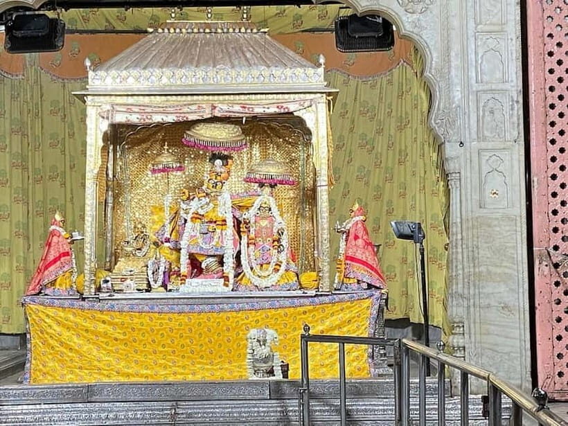 Jaipur: Govind Devji Temple & City Palace Private Tour - An In-Depth Look at the Jaipur: Govind Devji Temple & City Palace Tour