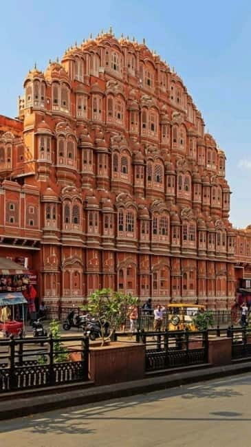 Jaipur: Hawa Mahal, Jantar Mantar & City Palace Guided Tour - Who Should Try This Tour?