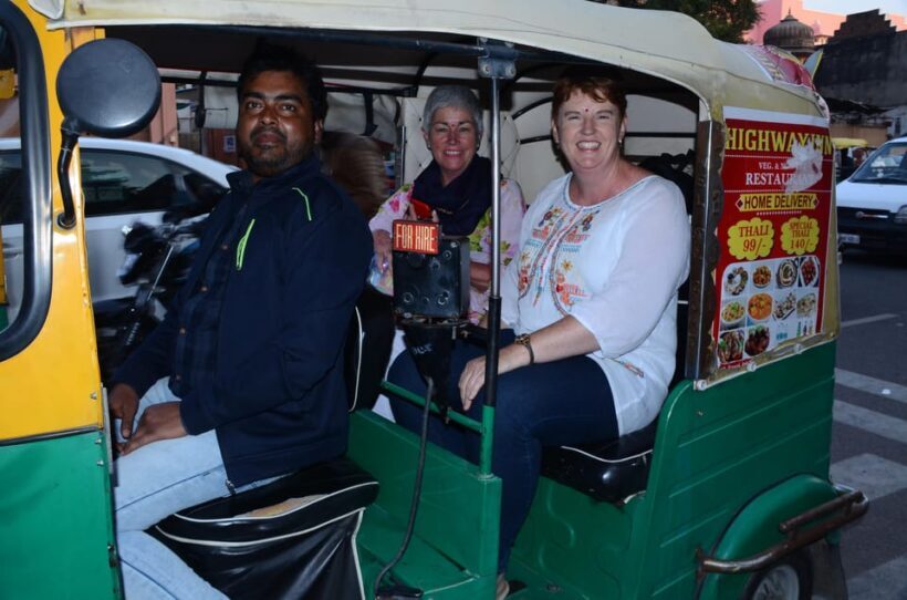 Jaipur: Night Tuk-Tuk Tour With Friendly Local Driver - Local Flavors and Market Strolls