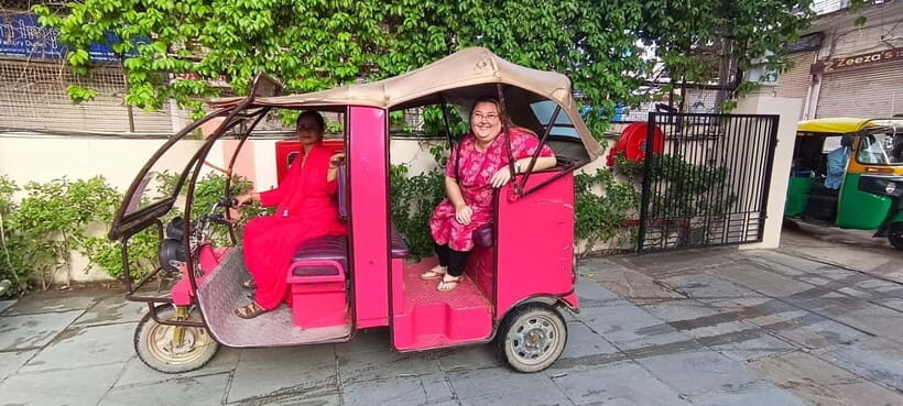 Jaipur Private City Tour with a Women-Driven E-Rickshaw Ride - An Authentic Jaipur Experience With a Twist