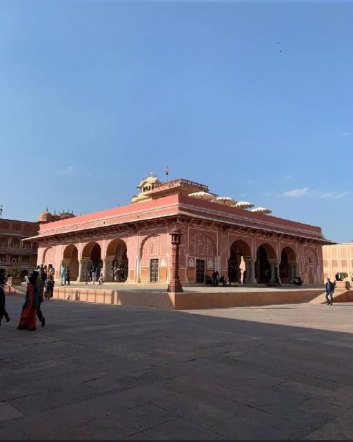 Jaipur: Private City Tour with Car, Guide, Tickets & Lunch - Who Is This Tour Best For?