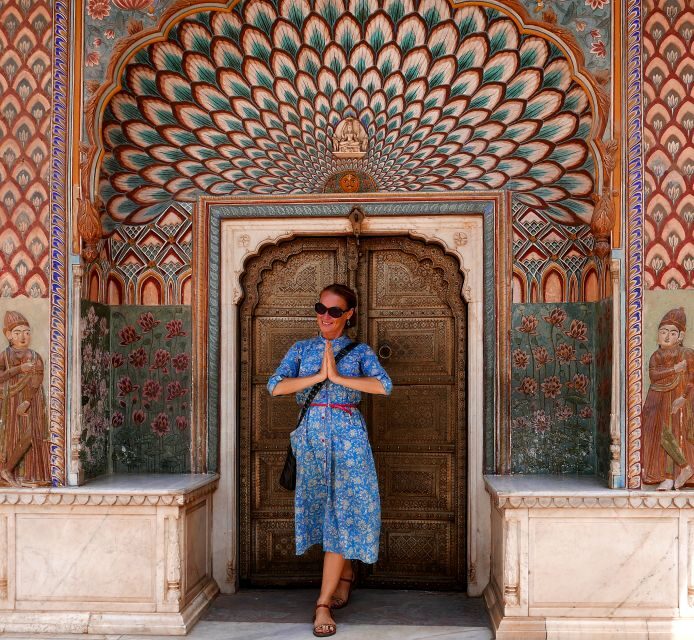 Jaipur: Private Full Day City Sightseeing Tour with Guide - Shopping and Local Flavor