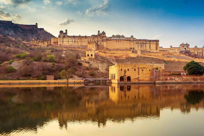 Jaipur: Private Full Day Jaipur City Tour with Pick-Up & Drop. - Detailed Breakdown of the Itinerary
