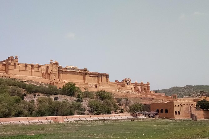 Jaipur Sightseeing Tour with Private Car and Driver - Stop 1: Amer Fort and Surroundings