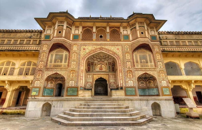 Jaipur: Sightseeing Tour with Visit to Galtaji Monkey Temple - The Experience: What to Expect and How It Feels