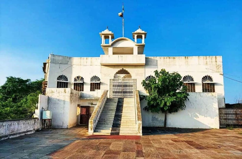 Jaipur: Sunrise at Chulgiri Temple & Heritage City Tour - Key Points