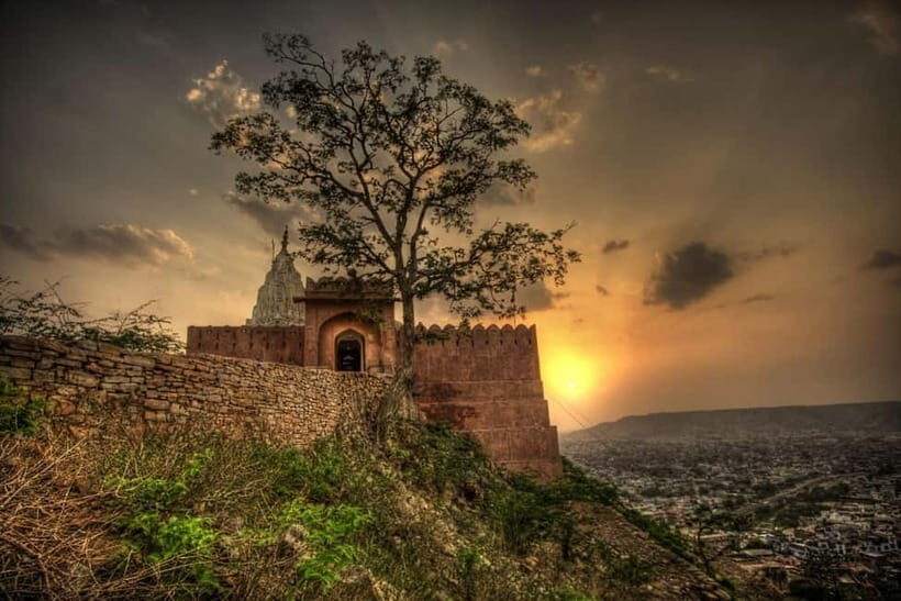 Jaipur: Tour with Nahargarh Sunrise or Monkey Temple Sunset - Who Should Consider This Tour?