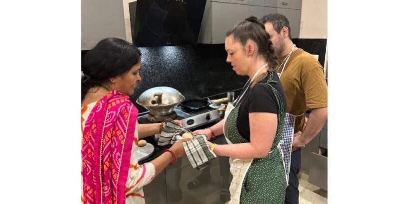 Jaipur: Traditional cooking class and storytelling session - Key Points