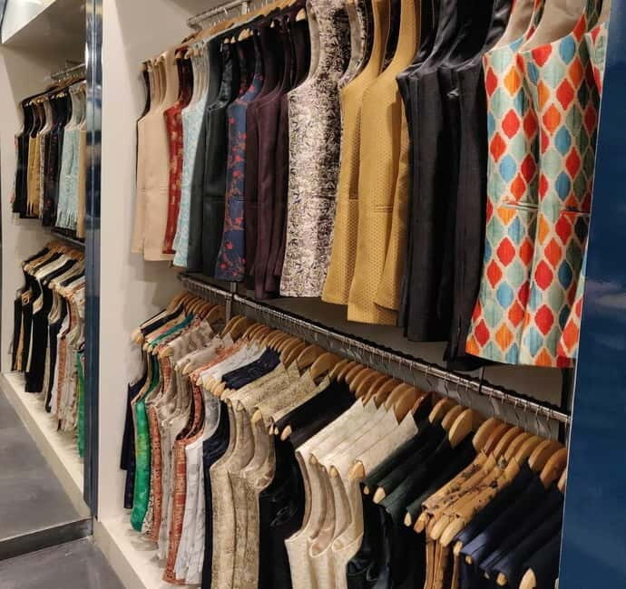 Jaipur: Wedding Outfit Shopping Tour with Local Guy - An In-Depth Look at the Jaipur Wedding Outfit Shopping Tour