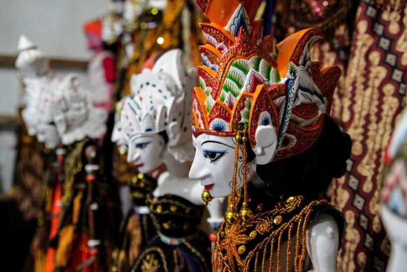 Jakarta: Bogor Botanical Gardens, with all Artists - A Full Breakdown of the Tour Experience