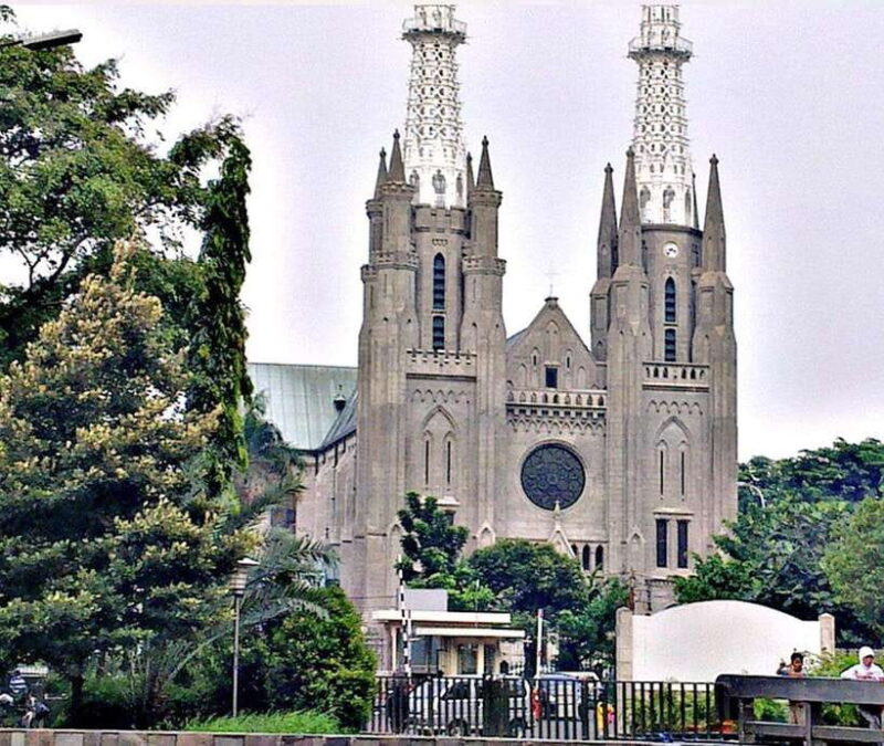 Jakarta : Explore Full Day Tour Guide Speak Japanese - Key Points