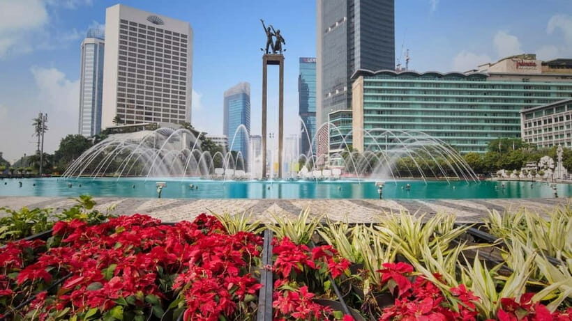 Jakarta: Guided Instagram Tour of Monas - An Introduction to the Tour Experience