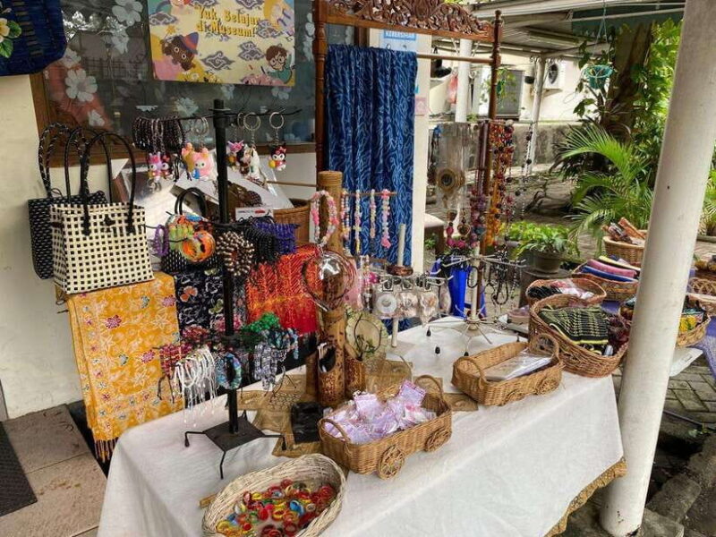 Jakarta Landmark Tour with Batik Workshop - The Sum Up: Who Is This Tour Best For?