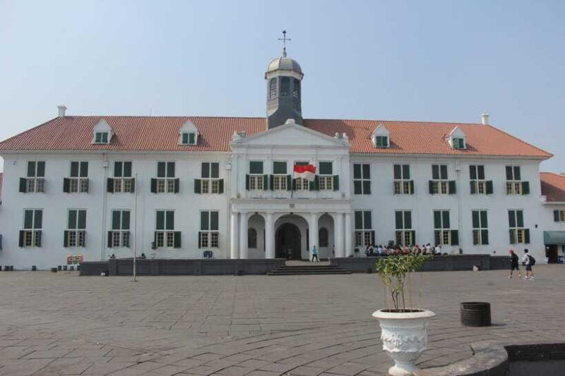 JAKARTA : MAKE YOUR CUSTOMIZED DAY TOURS WITH CAR DRIVER - FAQ