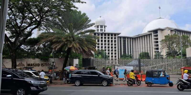 Jakarta: Private Car Charter with Professional Driver - Who Would Enjoy This Tour?