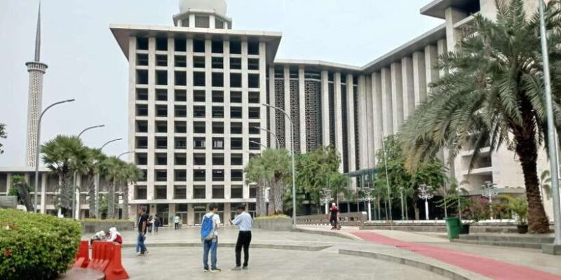 Jakarta : Private City Tour With Tour Guide Speaking Italy - FAQ