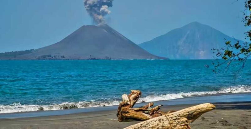Jakarta: Private Exploring Mount Krakatau Volcano Tour - Key Points