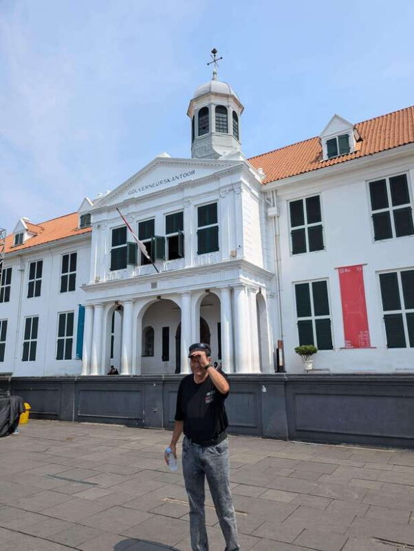 Jakarta: Private Guided City Tour with a Local - Who Should Consider This Tour?