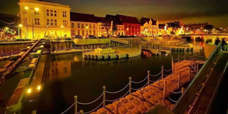 Jakarta: Private Guided Sightseeing & Street Food Night Tour - Jakarta: Private Guided Sightseeing & Street Food Night Tour — A Practical, Authentic Evening Experience