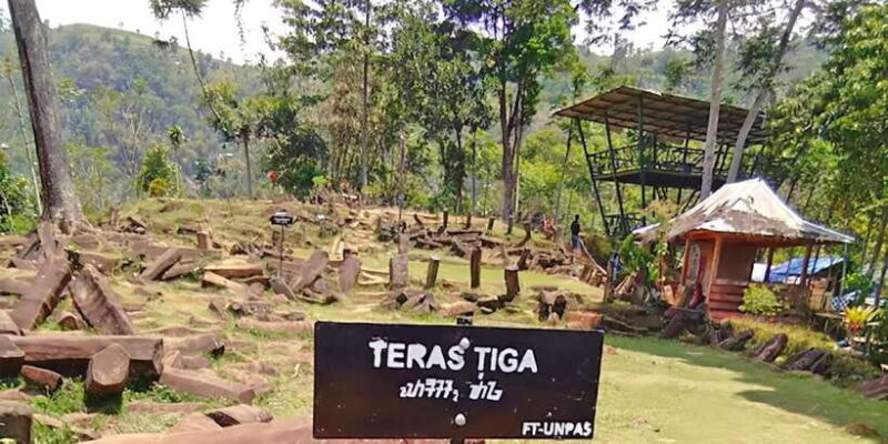 Jakarta Private Tour : Situs Gunung Padang - The Itinerary in Detail