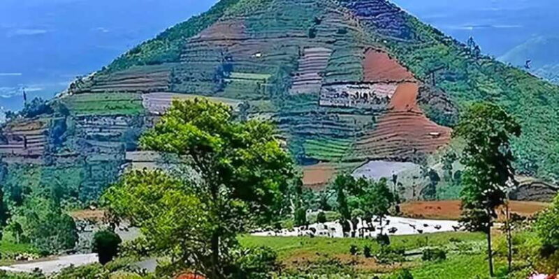 Jakarta Private Tour : Situs Gunung Padang - The Practicalities: Transportation, Guides, and Value