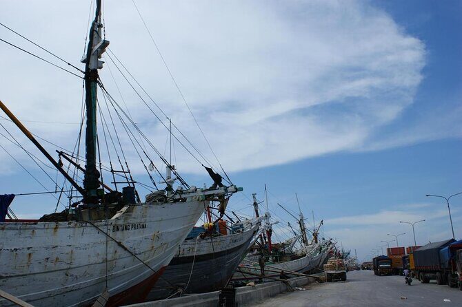 Jakarta Private Tour with local Guide & Lunch - A Closer Look at the Tour Experience